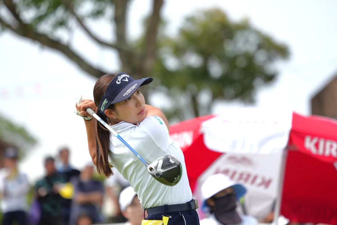 ルーキー六車日那乃 単独首位で最終日へ｜JLPGA｜日本女子プロゴルフ協会