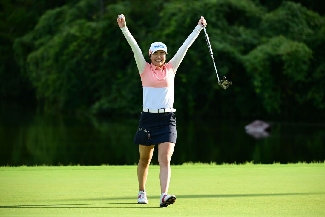 9年前のリベンジ達成 堀琴音が逃げ切りで公式競技初V｜JLPGA｜日本女子プロゴルフ協会