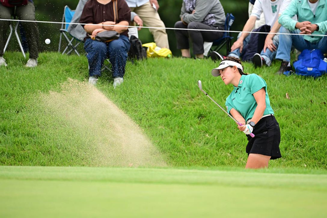 岩井千怜、佐久間朱莉など5人が首位に並ぶ大混戦｜JLPGA｜日本女子プロゴルフ協会